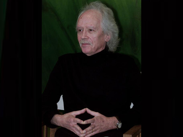 Rotten Tomatoes declares veteran filmmaker John Carpenter dead, actor ...