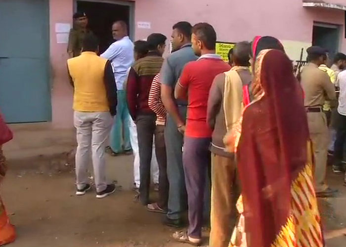 Madhya Pradesh bypolls: Over 70% voting recorded in Mungaoli, Kolaras ...