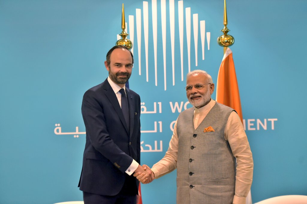 PM Modi meets French counterpart, discusses ways to strengthen ties | World News – India TV