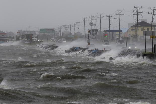 Climate change speeding up sea level rise, satellites show | Science ...