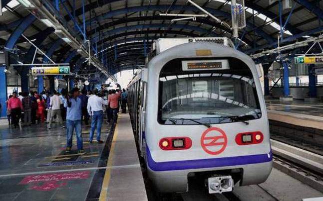 Delhi: Platform screen doors made functional at Chandni Chowk, Chawri ...