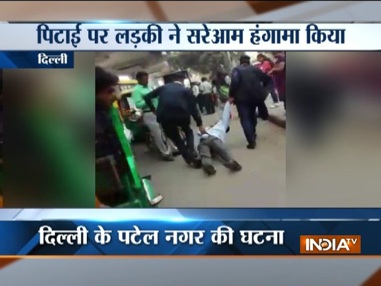 Delhi Traffic Police beats man mercilessly on road, video goes viral ... Delhi Traffic Police beats man mercilessly on road, video goes viral ...