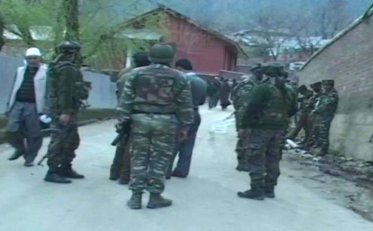 Police jawan injured in fresh firing between security forces, militants in J&K's Kupwara | India ...