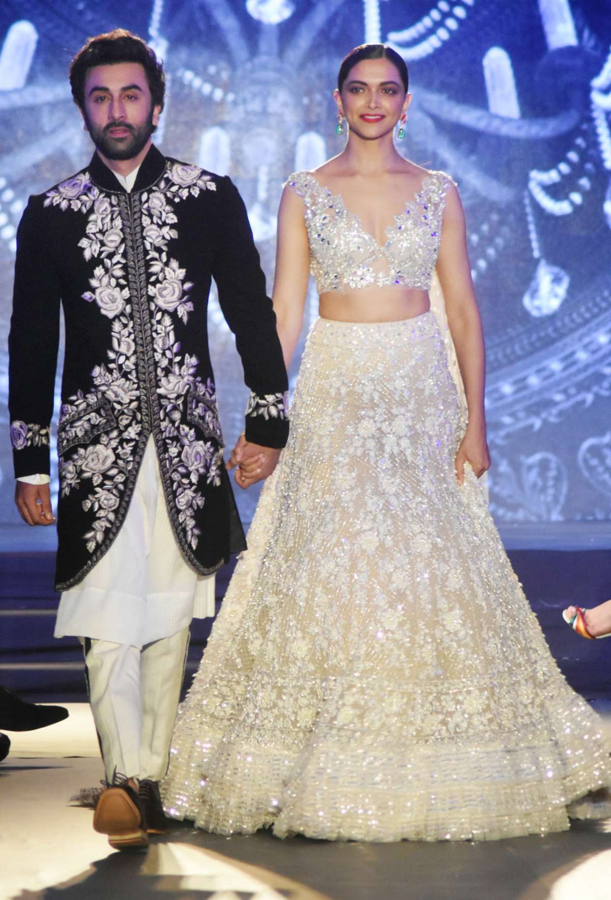 Pics: Ranbir Kapoor, Deepika Padukone set the stage on fire as they ...