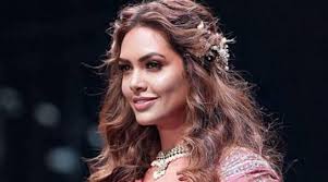 Esha Gupta: I've looked up to my sister | Bollywood News – India TV