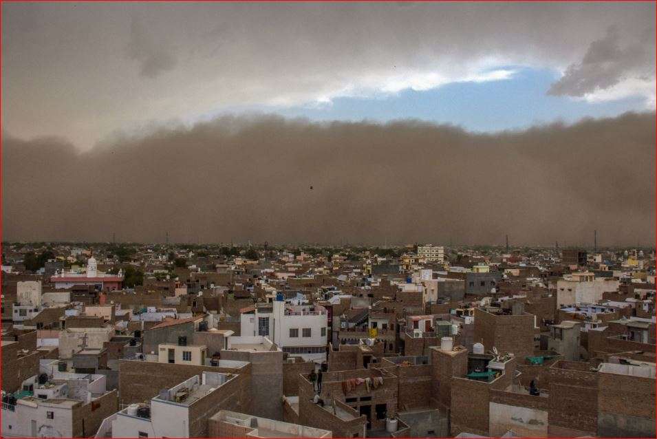 Over 100 killed as powerful dust storms ravage northern India; Uttar ...