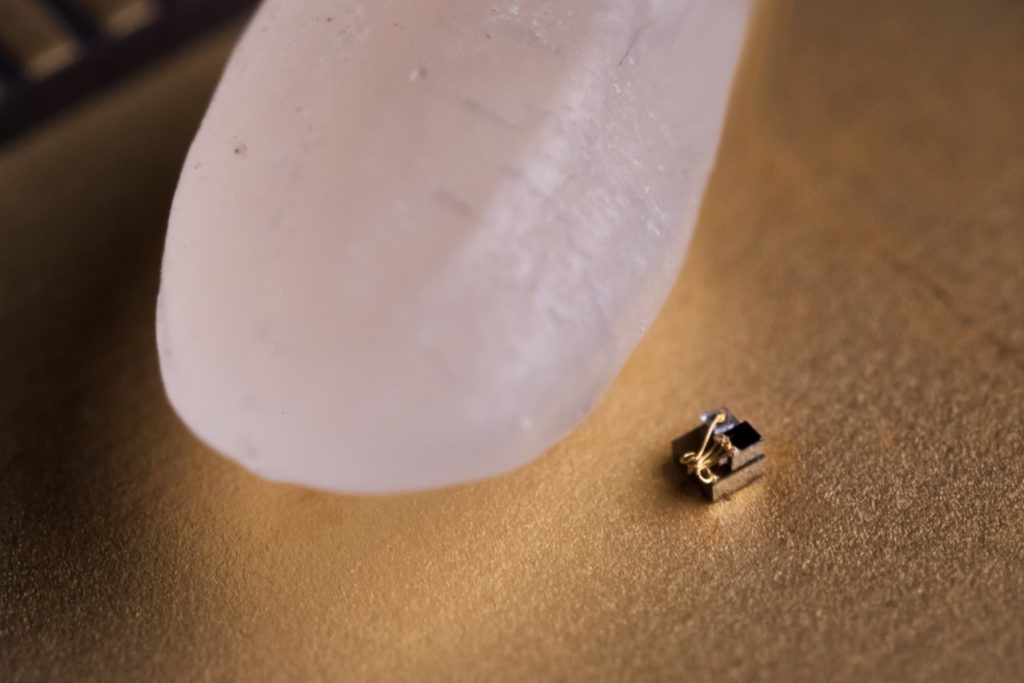 Worlds Smallest Computer With The Size Less Than A Rice Grain Invented