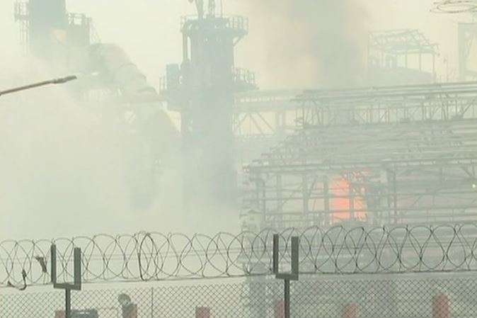Mumbai: 45 injured as fire breaks out at BPCL refinery in Chembur ...