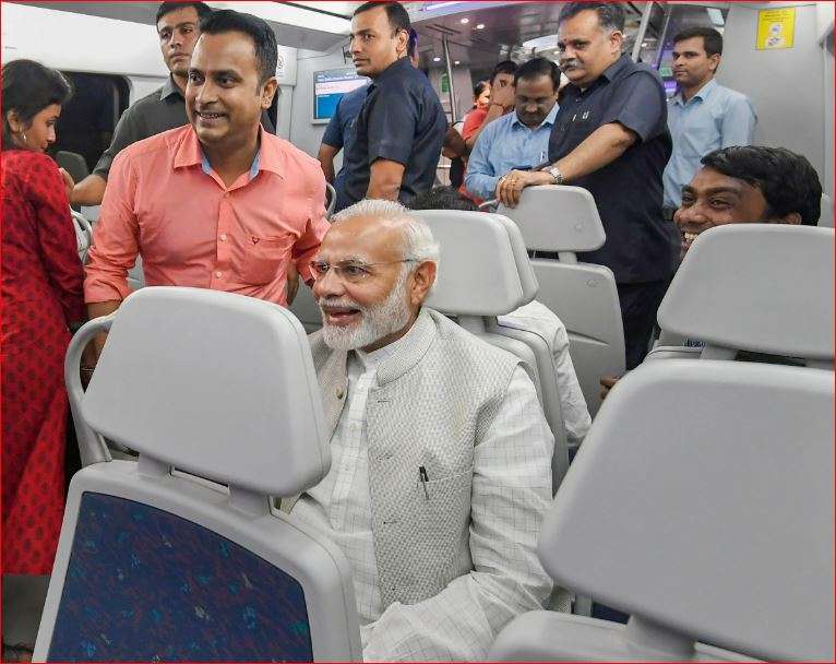 Watch: PM Modi takes Metro ride for attending Dwarka event | India News ...