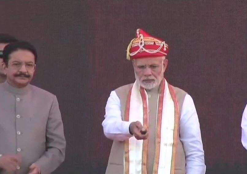 PM Modi lays foundation stone of Pune metro's phase 3 project | India ...