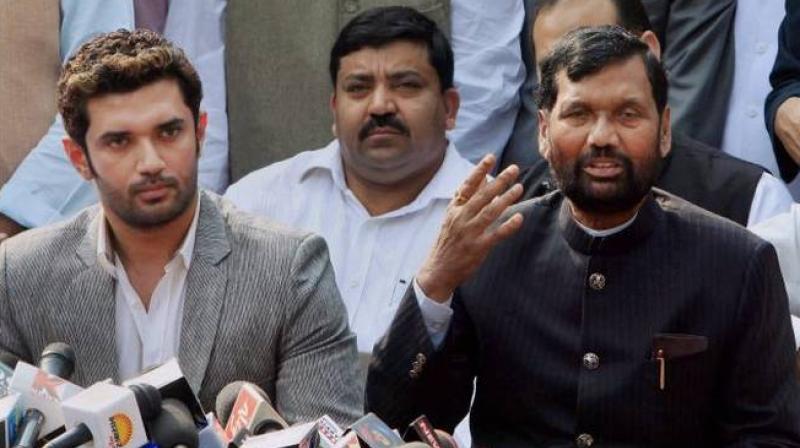 'Unhappy' LJP gives BJP jitters over 2019 seat sharing, Ram Vilas Paswan meets Arun Jaitley ...