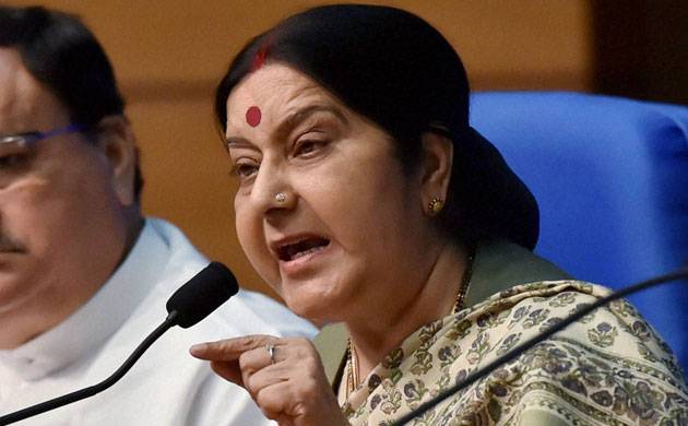 Witty side of Swaraj comes to fore as she offers help on Twitter | Lok News – India TV