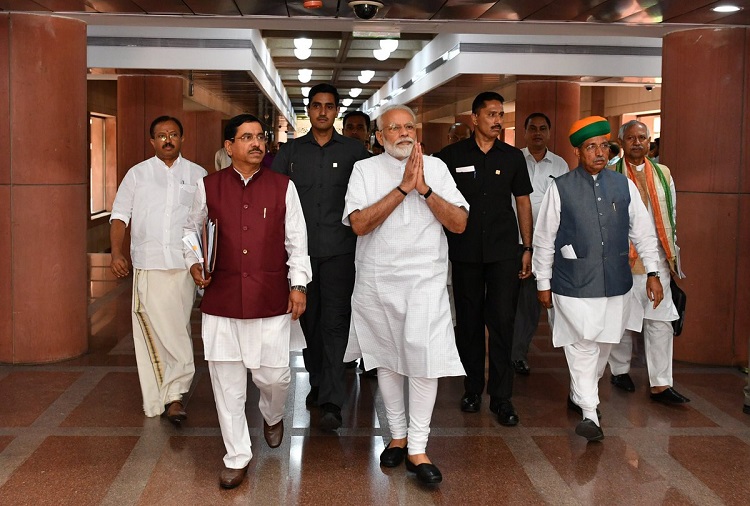 Arrogance, misbehaviour can't be tolerated, says PM Modi in stern ...