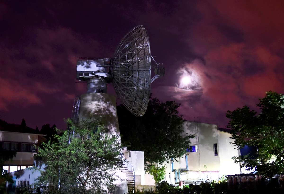 ISRO may have lost lander, rover: Official | India News – India TV