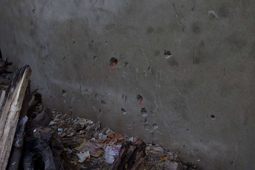 Politics of 'Bengaliness' breaks out after Kulgam attack, Mamata ...