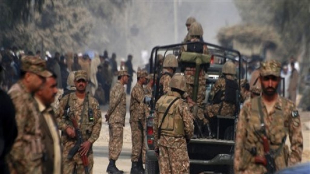 Pakistan Army will maintain grip on security, foreign policy: Report ...