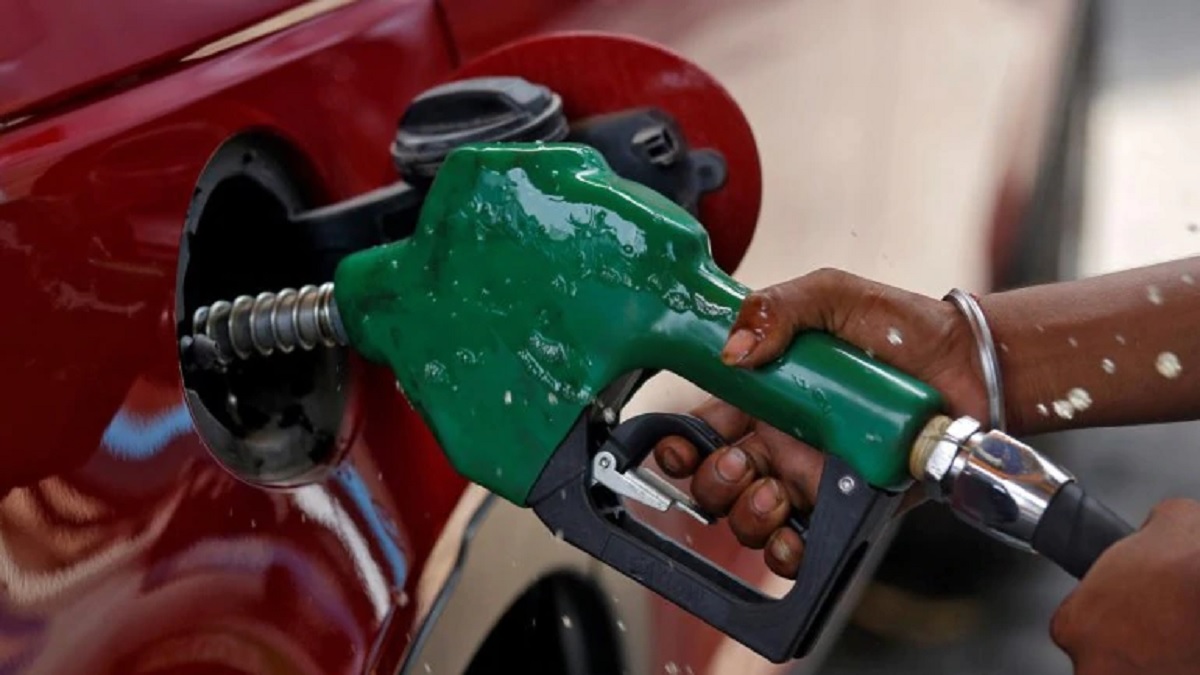 Petrol, diesel prices unchanged on Wednesday | Business News – India TV
