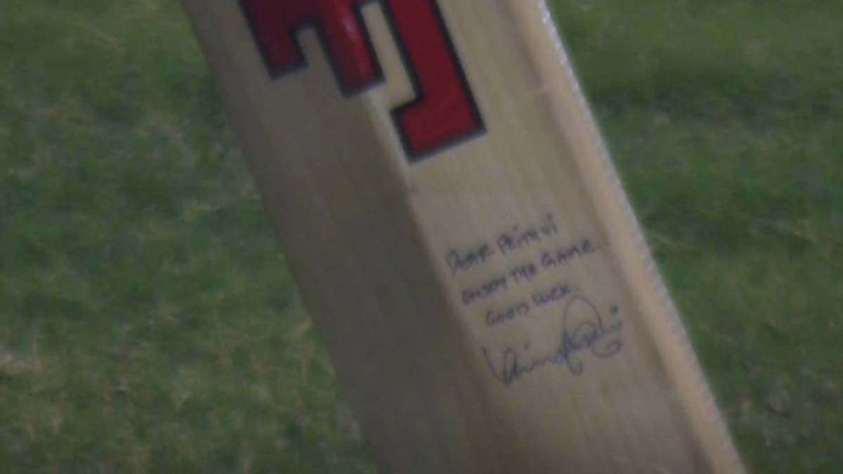Prithvi Shaw's bat carries special hand-written message from Virat ...