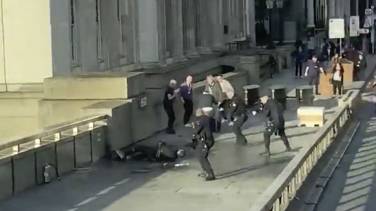 Islamic State claims responsibility for London terror attack | World ...