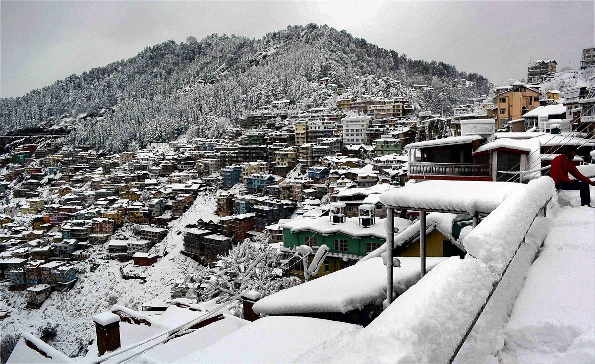 Fresh snowfall intensifies coldwave across North India; rains likely ...