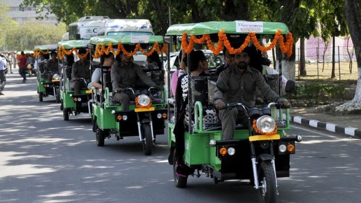 These Delhi Metro Stations to get 100 e-rickshaws | India News – India TV