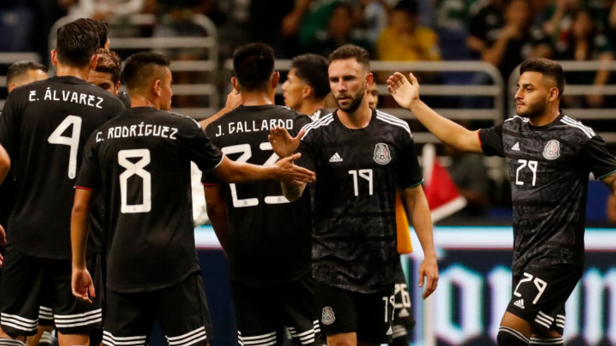 COVID-19 impact: Football friendly between Colombia and Mexico ...