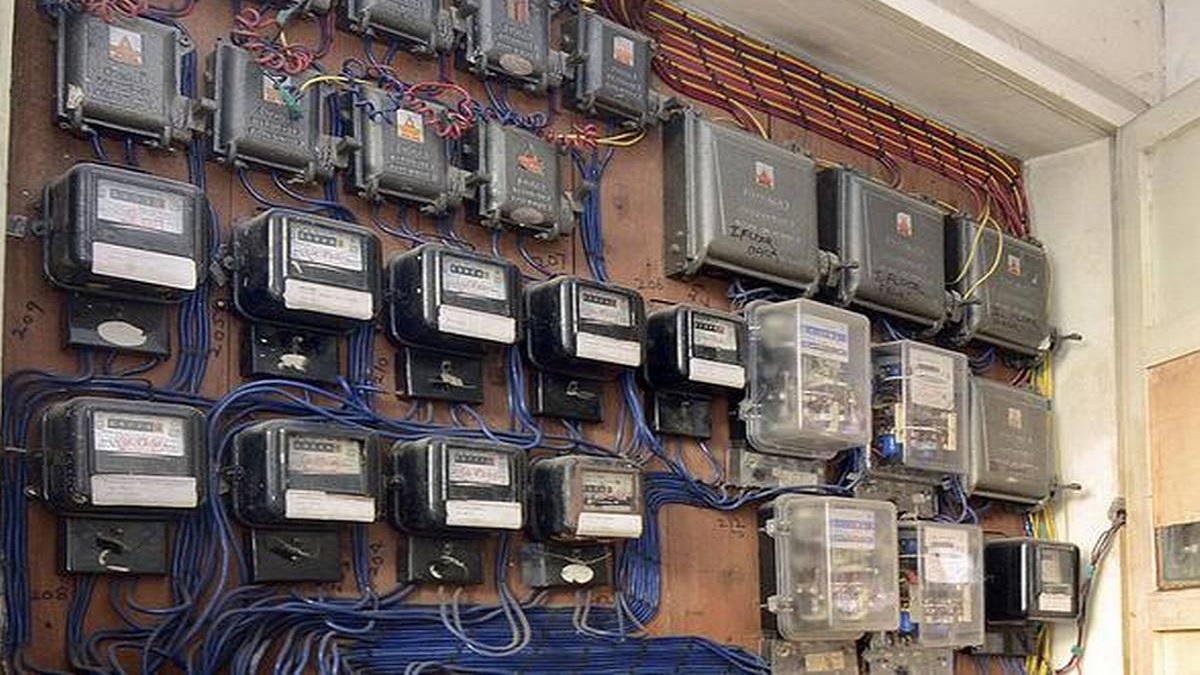 Delhi's peak power demand reduces by up to 49 per cent during lockdown ...