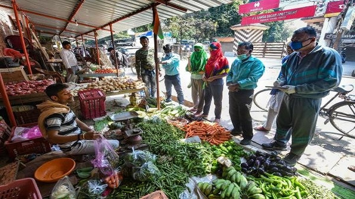 Vegetable hawker in Delhi's Mehrauli found COVID-19 positive | India ...