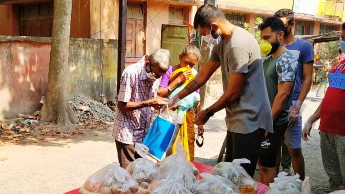 Indian footballer Subhashish Bose helping feed homeless, daily wage ...