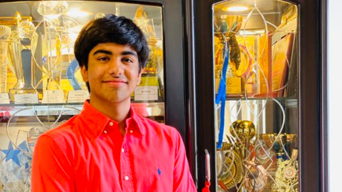 Teen golfer Arjun now sells his torn shoes, raises Rs 3.3 lakh for ...