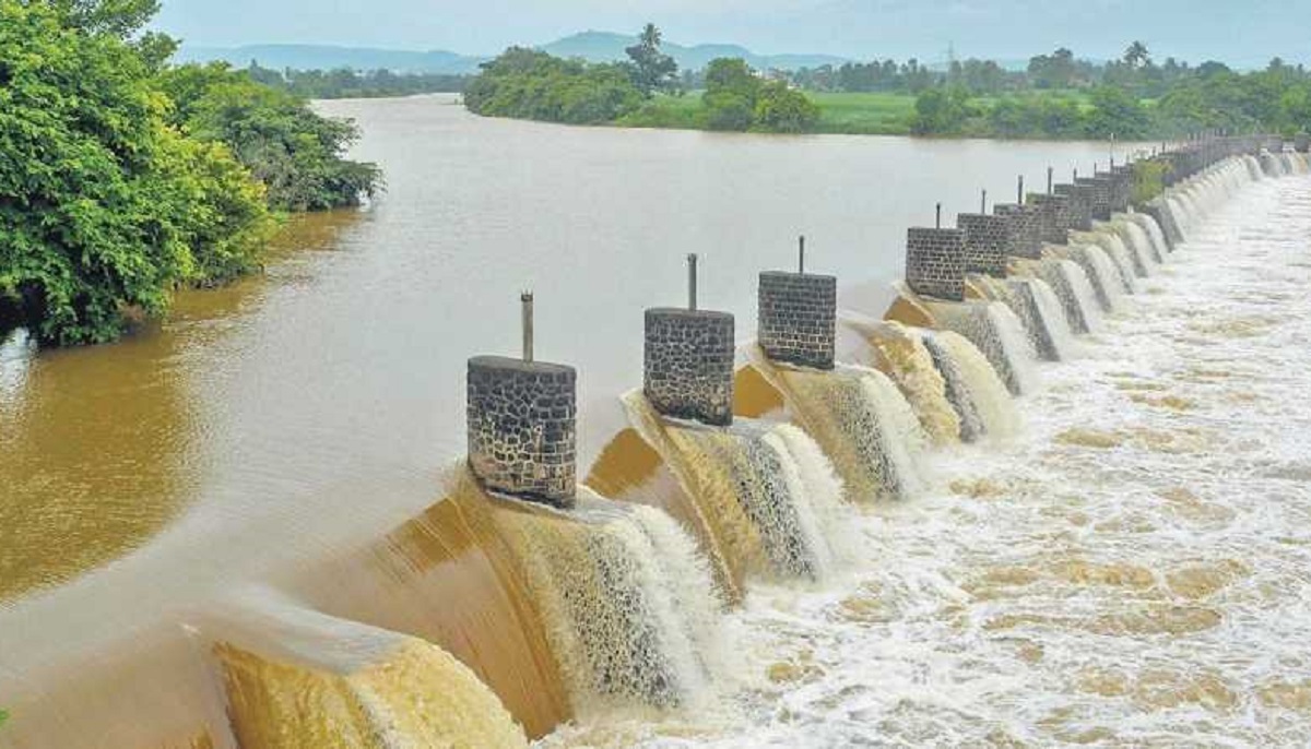 Maharashtra reservoirs left with 49 pc water as against 57 pc last year ...