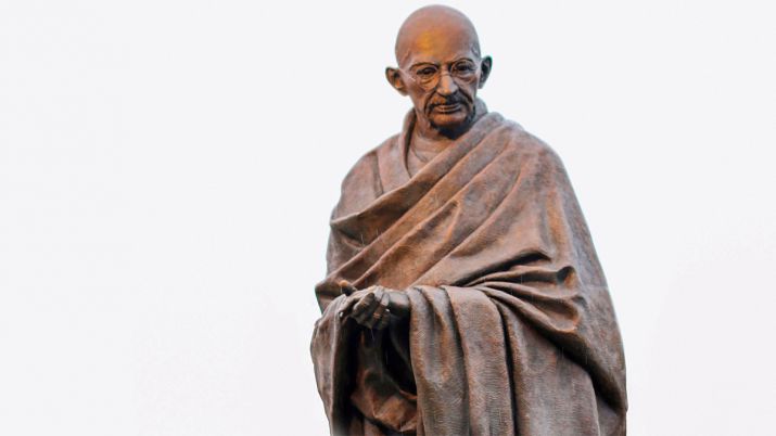 Mahatma Gandhi gold plated spectacles auctioned Rs 2.5 crore uk record ...