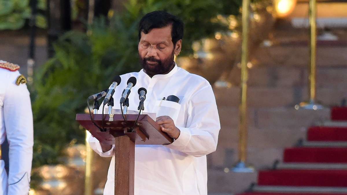 Ram Vilas Paswan kingmaker outlasted many kings | India News – India TV