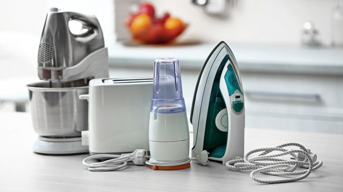 Vastu Tips: Know the direction to keep electronic things at home to ...