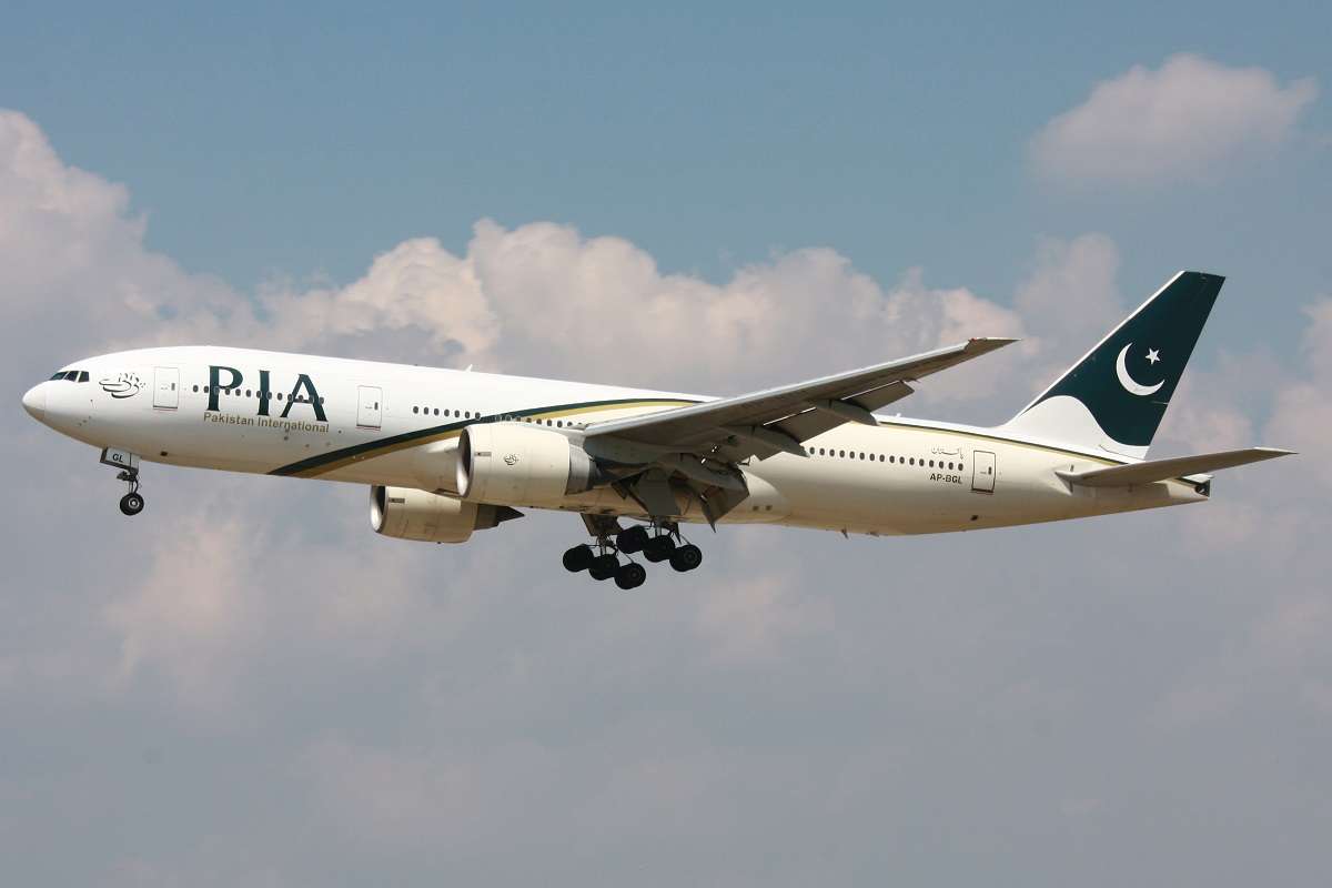 Pakistan International Airlines stops serving hot beverages PIA meal ...