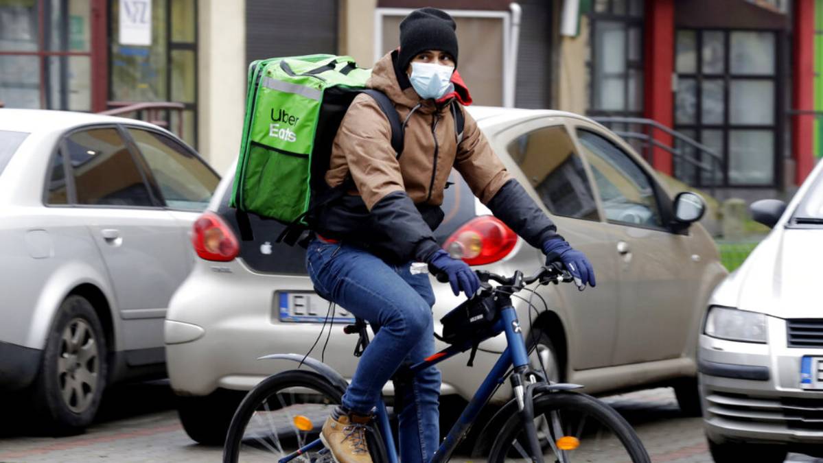 Venezuelan Olympian delivers food to support family | Other News – India TV