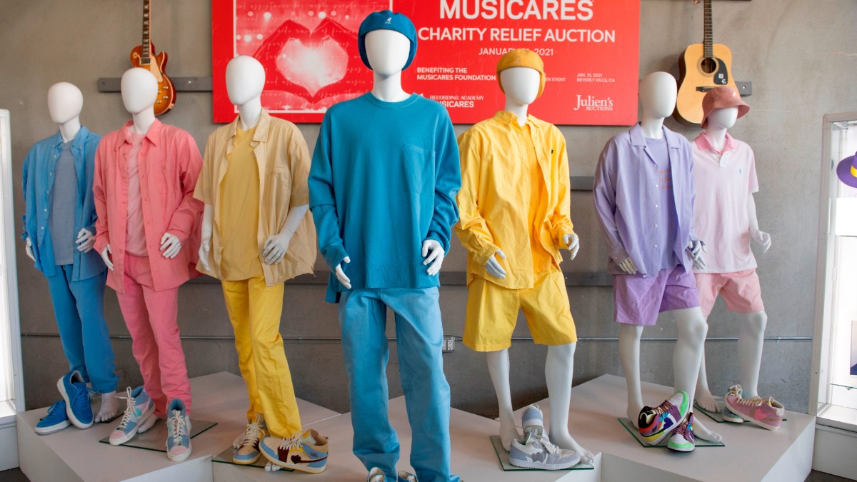 BTS song Dynamite's costumes sold for THIS whopping amount at auction ...