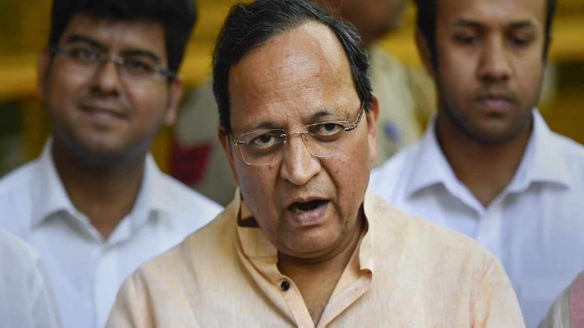 Karnataka: BJP in-charge Arun Singh starts meeting MLAs as leadership ...