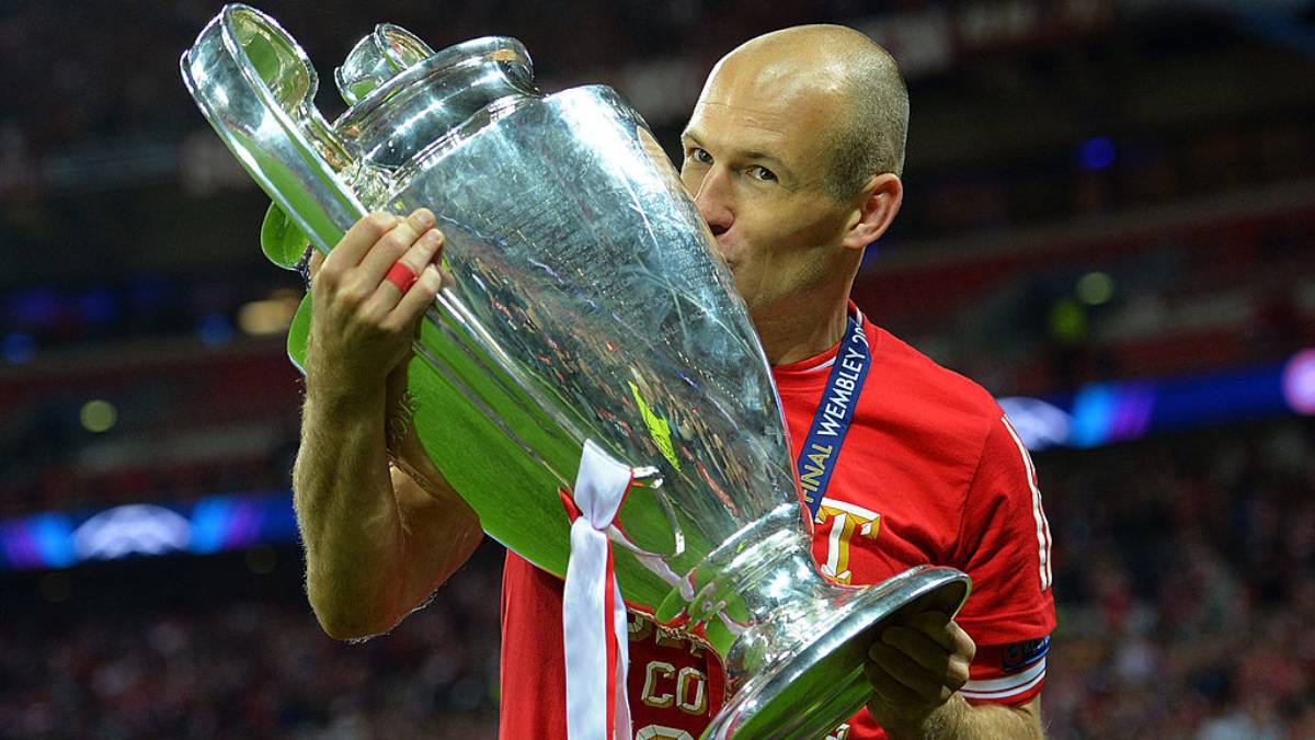 Former Chelsea, Bayern Munich star Arjen Robben announces retirement ...