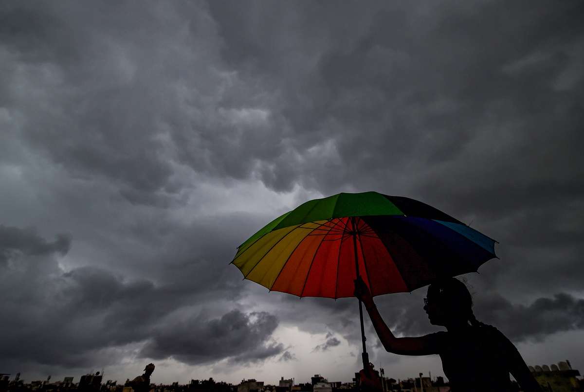 Light rain, thundershowers likely in Delhi today | India News – India TV