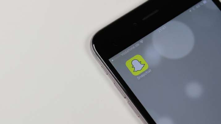 Snapchat crashes for millions, company says fixed the bug | Technology ...