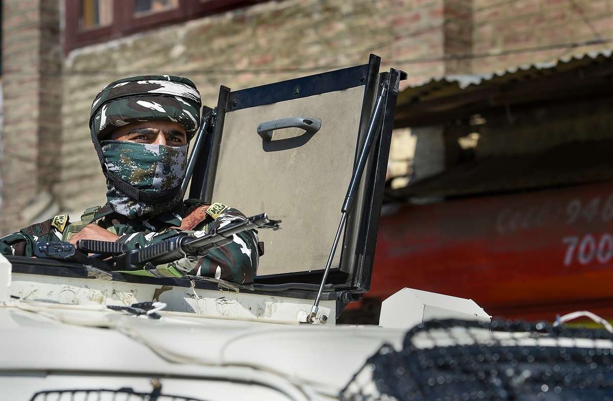Srinagar terror attack police officer shot dead latest news | India ...