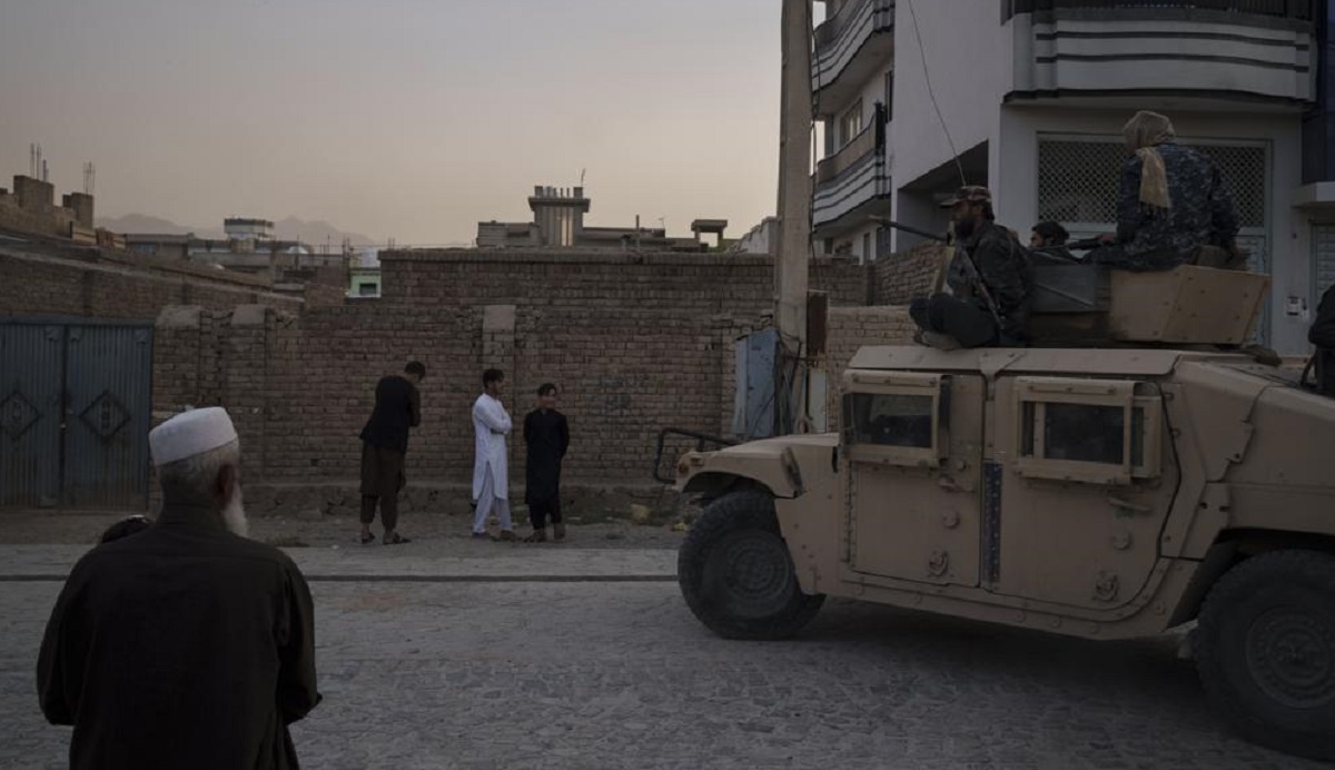 American, Taliban officials to talk on evacuees: US official | World ...