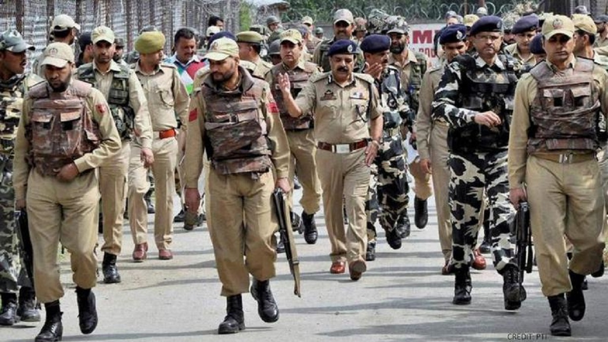 Jammu DGP reviews security scenario Kashmir latest updates | India News ...