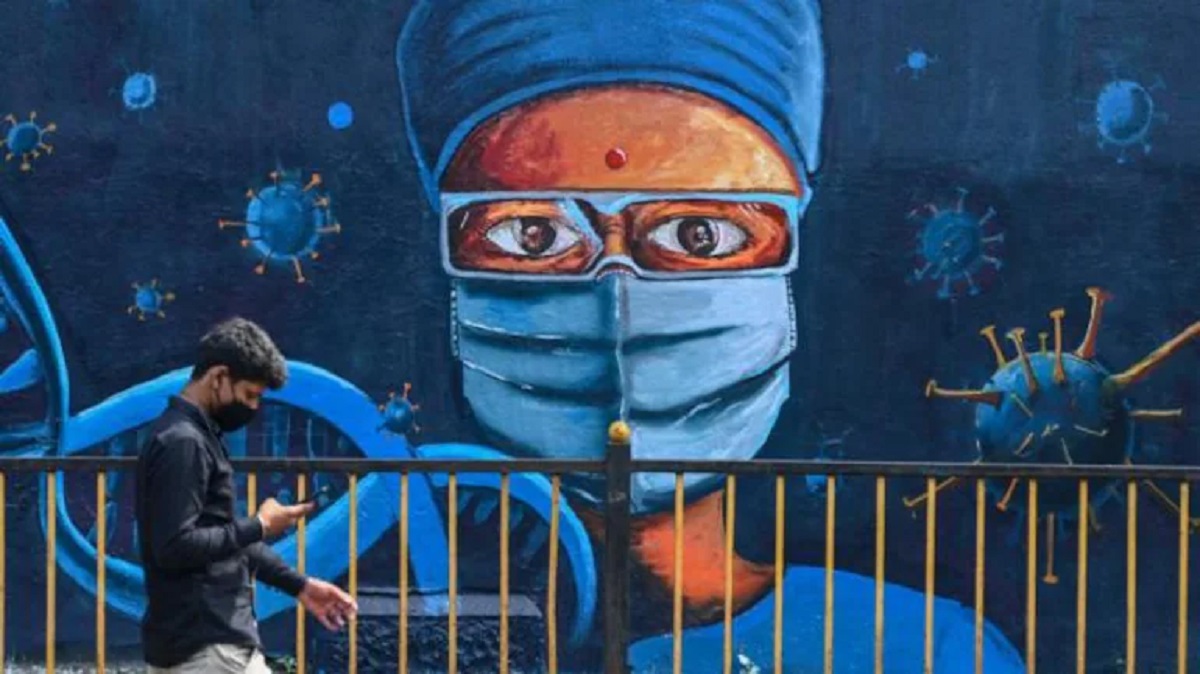 Omicron Third Wave India Lockdown! With Omicron, Covid-19 third wave projected to hit India by ...