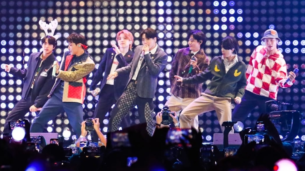 K-pop superband BTS opens Los Angeles stop of Jingle Ball Tour | Music ...
