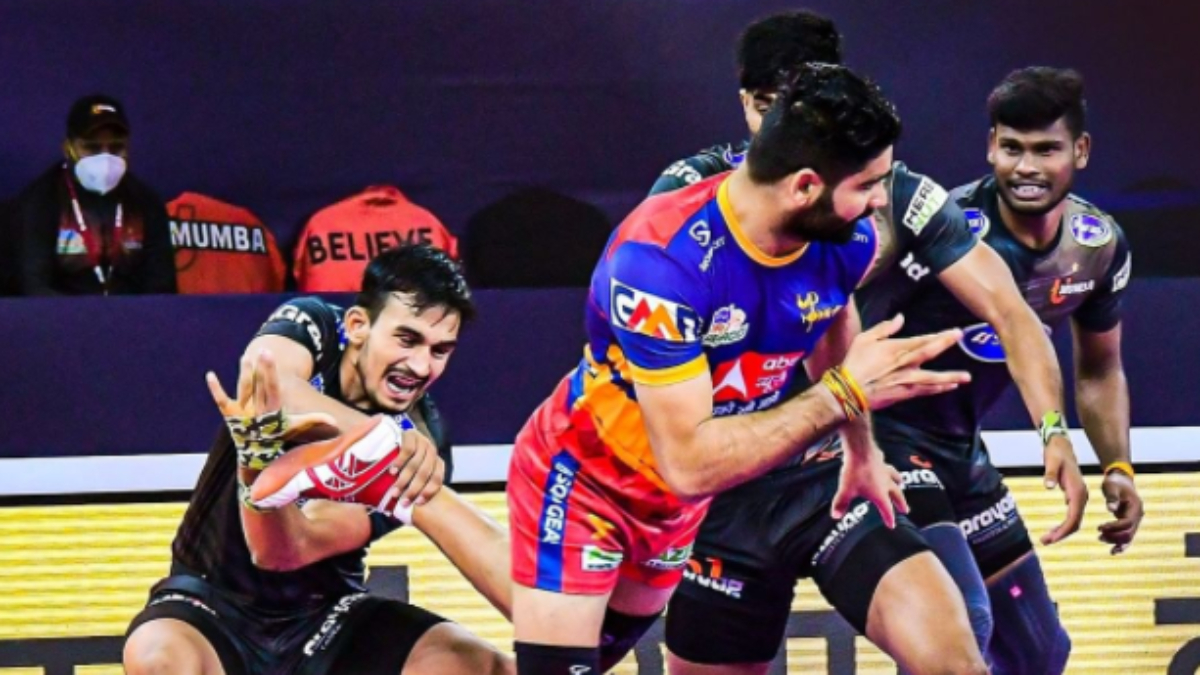 PKL 2021-22: UP Yoddha clinch playoffs spot with win over U Mumba ...
