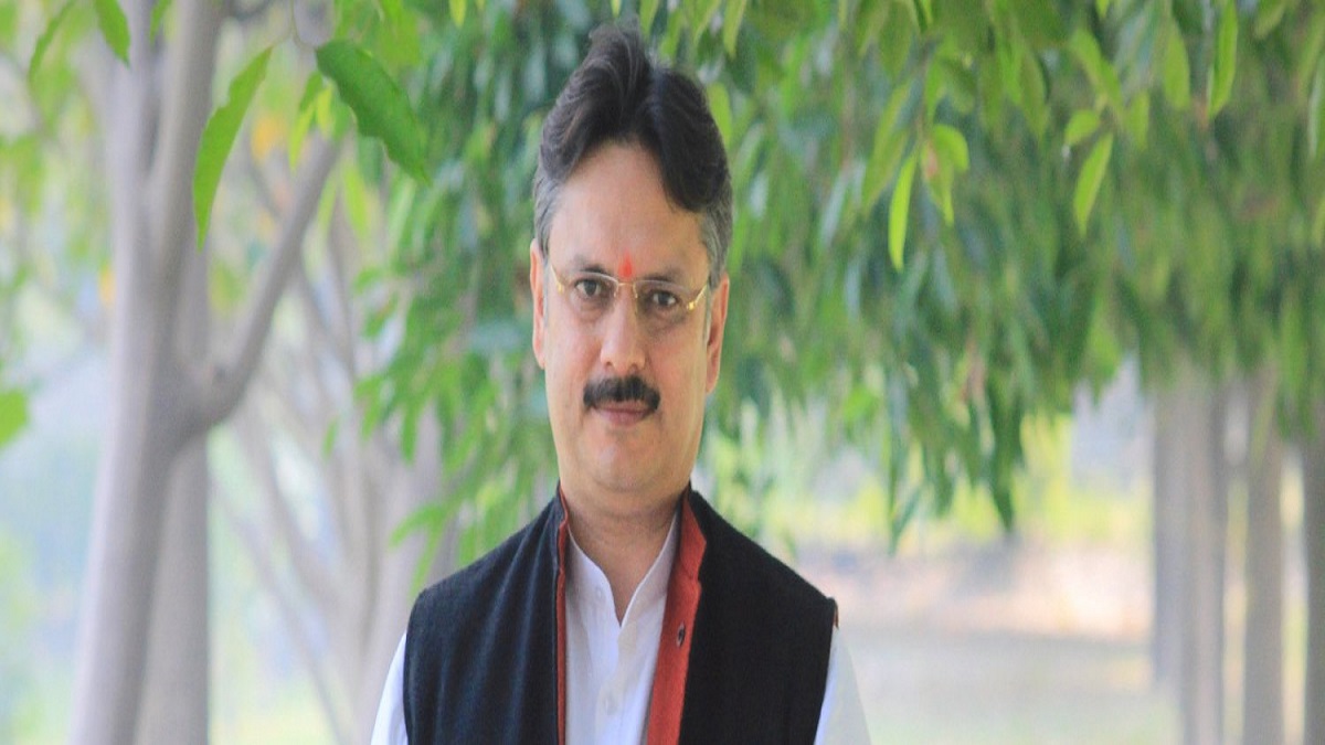 UP Polls BJP fields ex ED official Rajeshwar Singh from Sarojini Nagar | Elections News – India TV