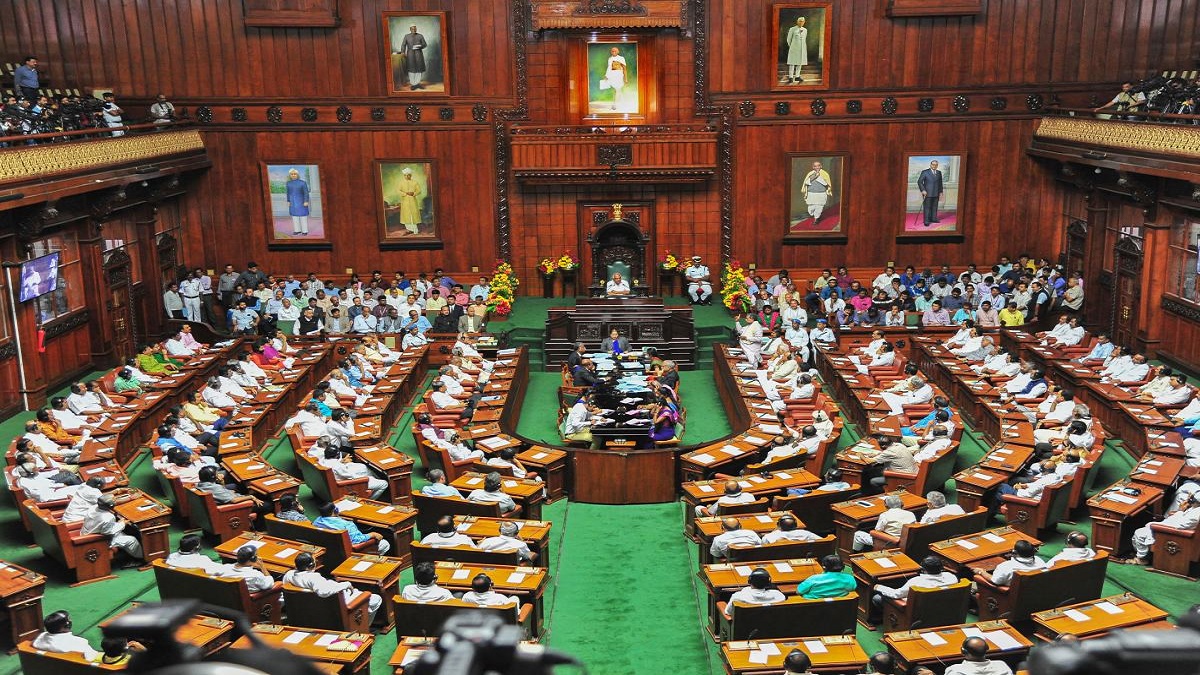 Karnataka Congress MLAs wear black band during Governor's address in ...