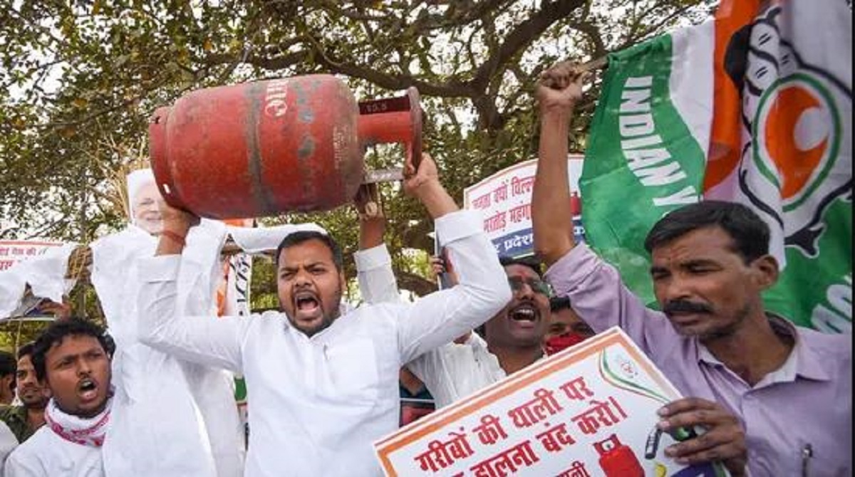 Congress issues circular mandating workers to post anti-inflation ...